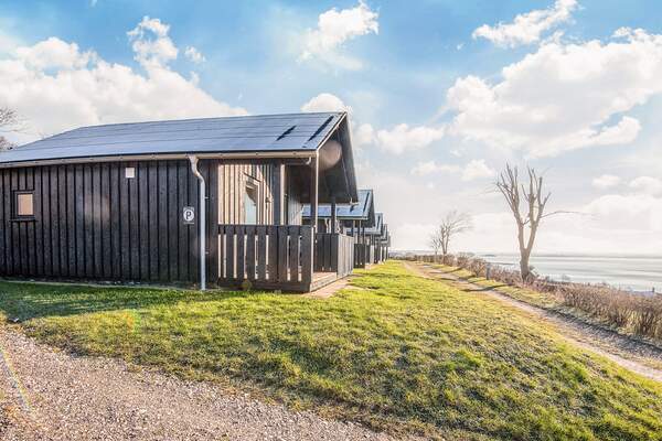 Djursland (Mols), Østjylland, Danmark, Kaløvig Strand, 5 personer